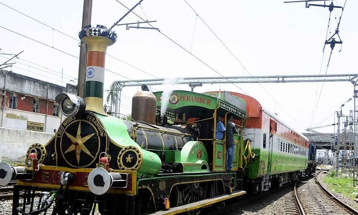 Railways Celebrate India's Independence Day by Running an oldest ...