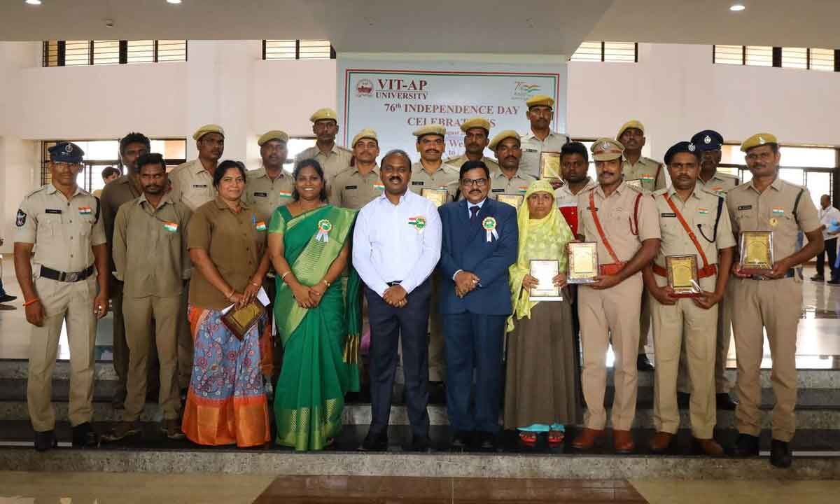VIT-AP varsity felicitates 18 unsung heroes on I-Day
