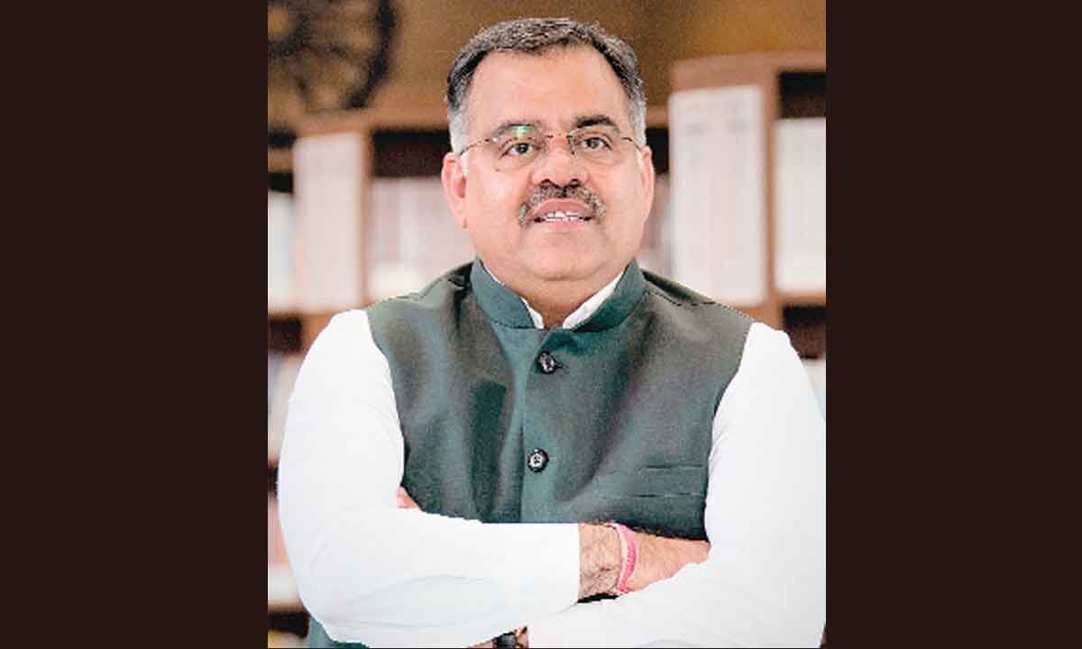 Tarun Chugh flays attack on Bandi yatra, terms TRS goons as cowards