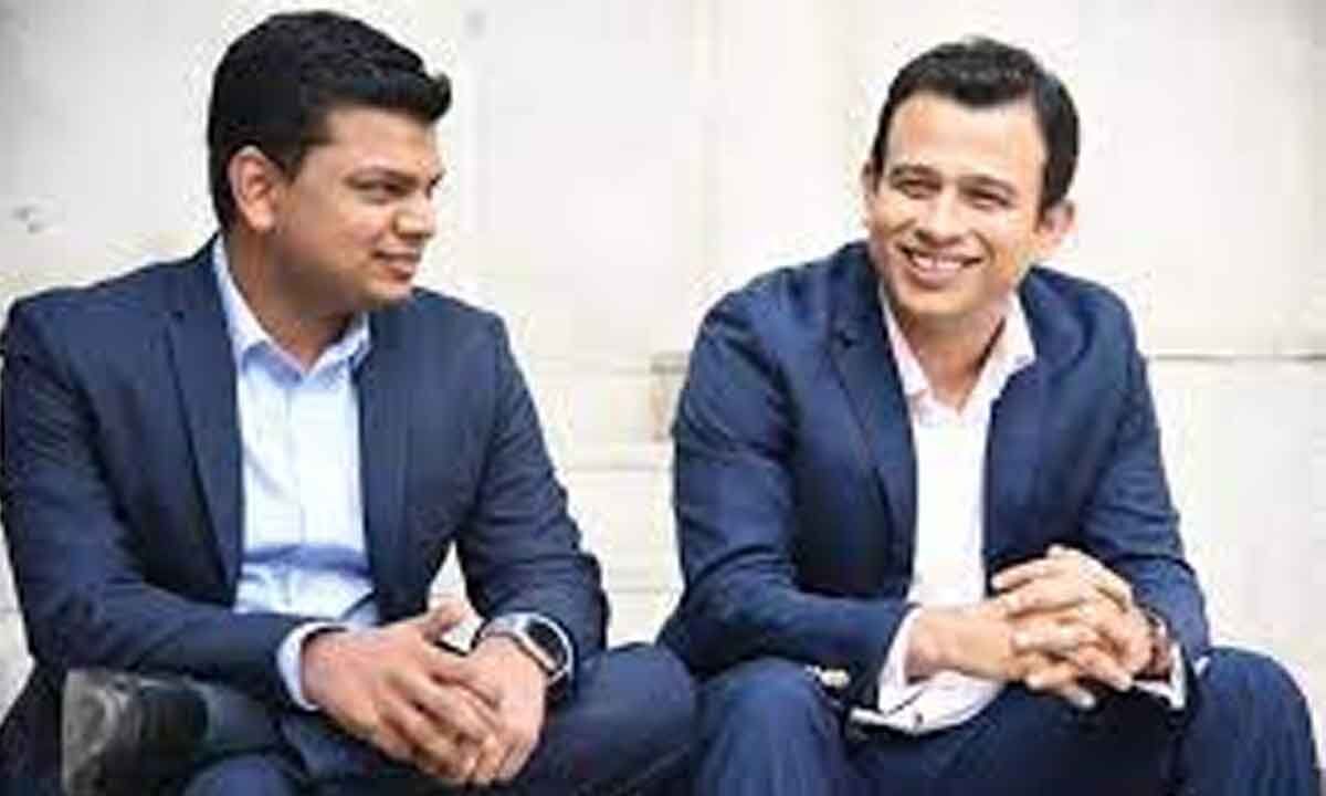 Cars24 founders directly deliver cars to customers