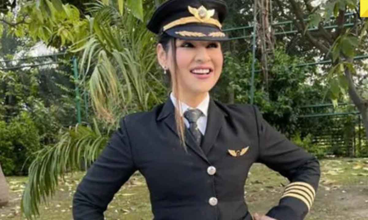Meet Captain Zoya Aggarwal: First Indian To Get A Place At SFO Aviation ...