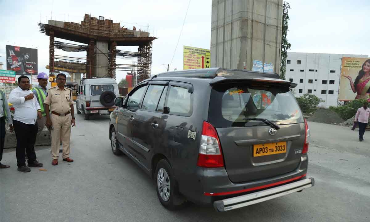 Tirupati: Traffic congestion eases between RTC bus station, RuB