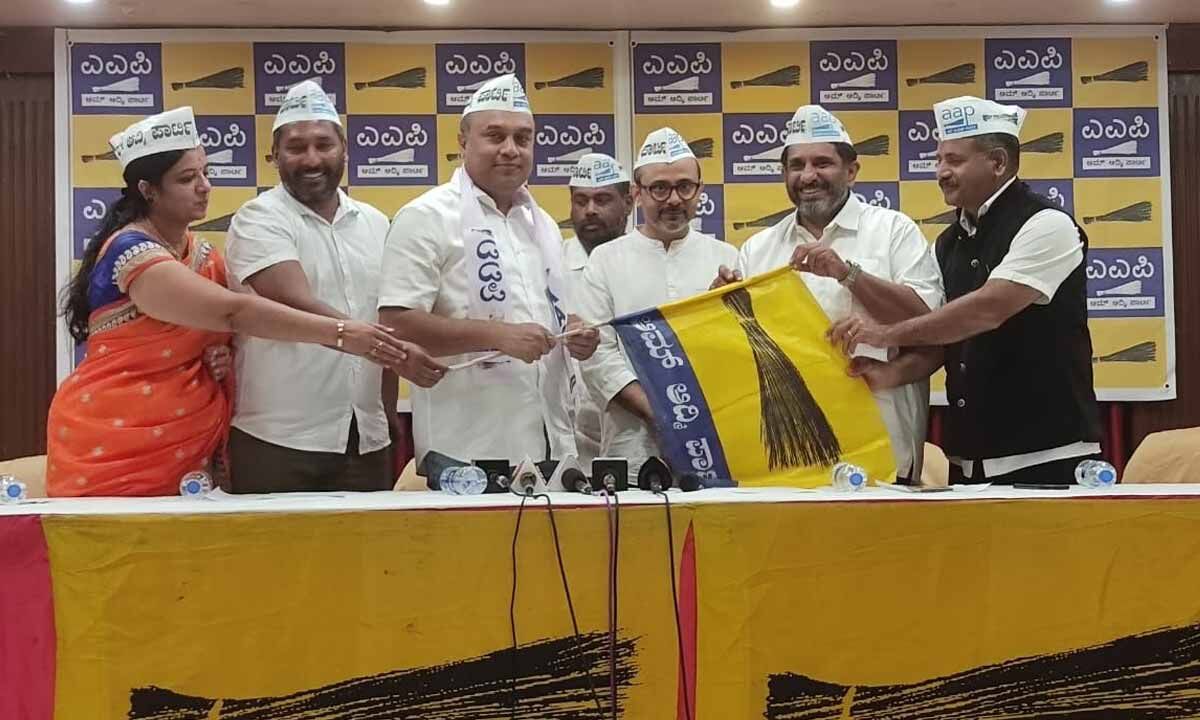 Senior Congress leader Brijesh Kalappa joins AAP