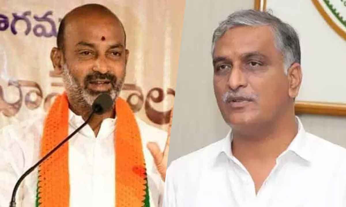 Bandi demands suspension of Harish Rao over women's death in Rangareddy