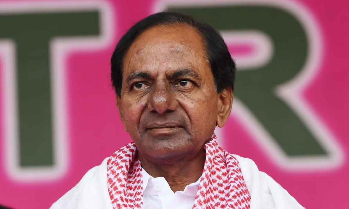 Man vows to construct KCR's temple across Telangana