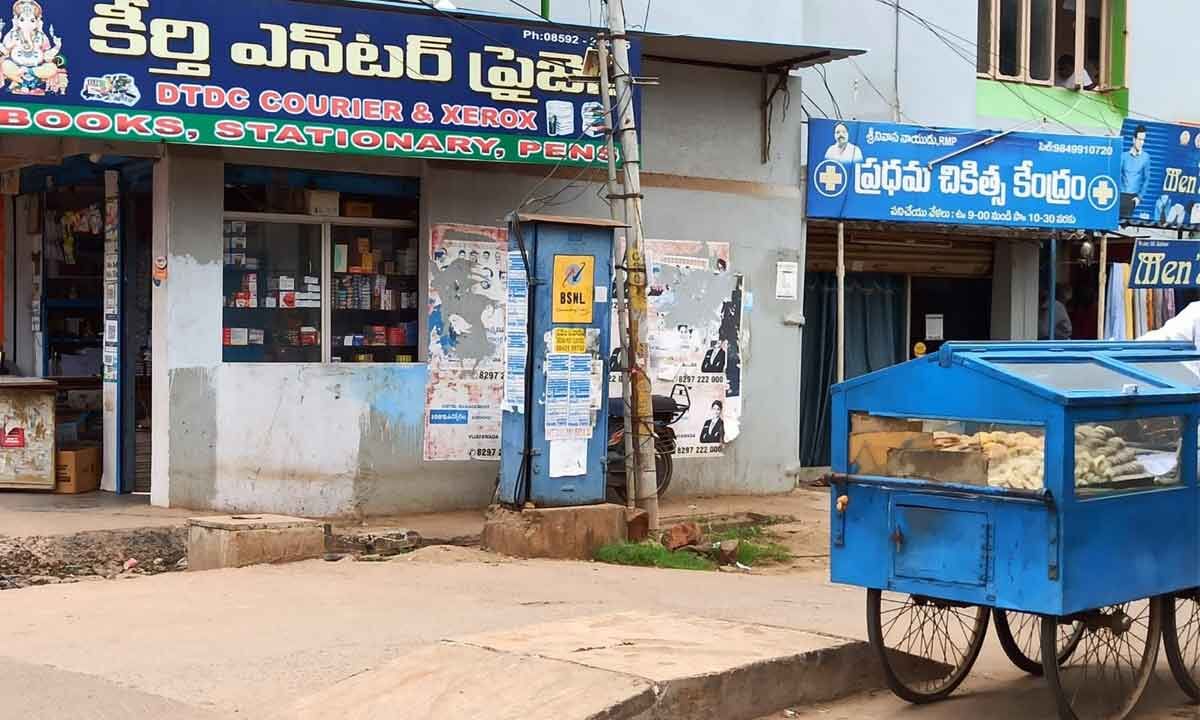 Ongole: Manhole was better than ramp, commuters feel