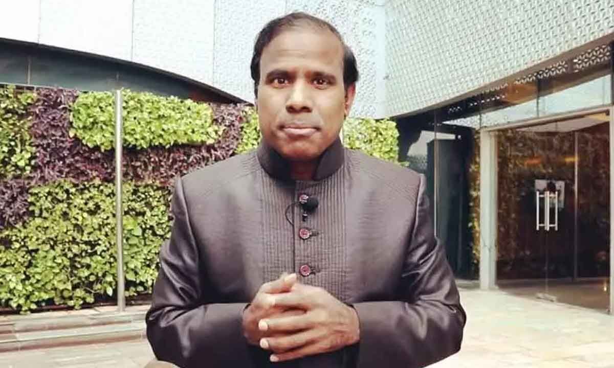 K.A. Paul promises US visas to 59 unemployed from T'gana's Munugode