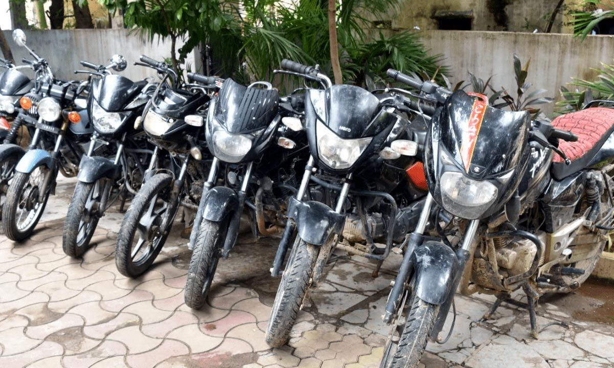 Vehicle lifter held in Hyd, 11 two-wheelers recovered