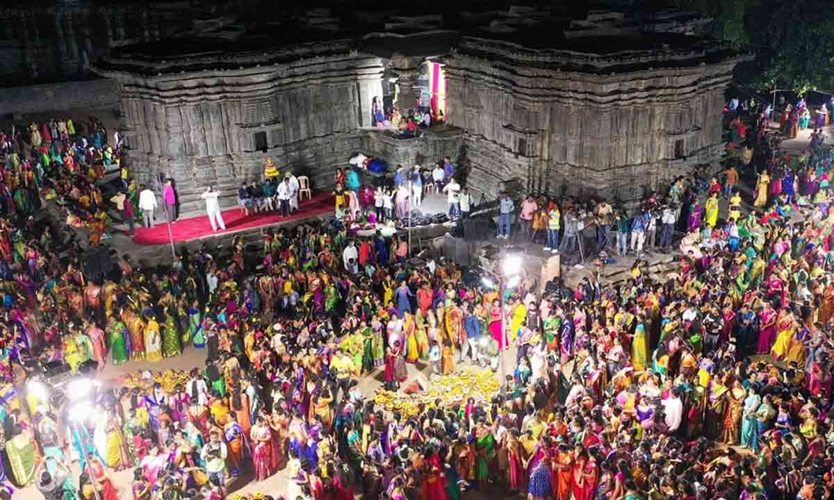 Warangal: Bathukamma off to a grandeur