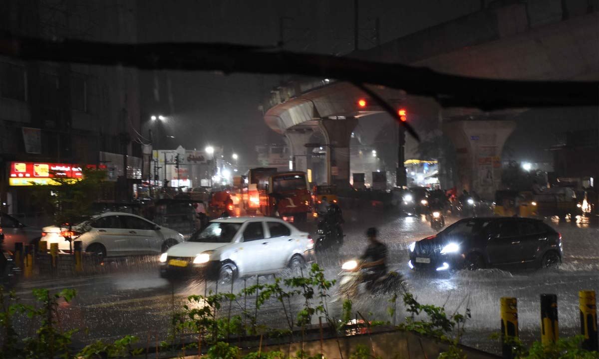 Hyderabad: Heavy rains bring city to its knees