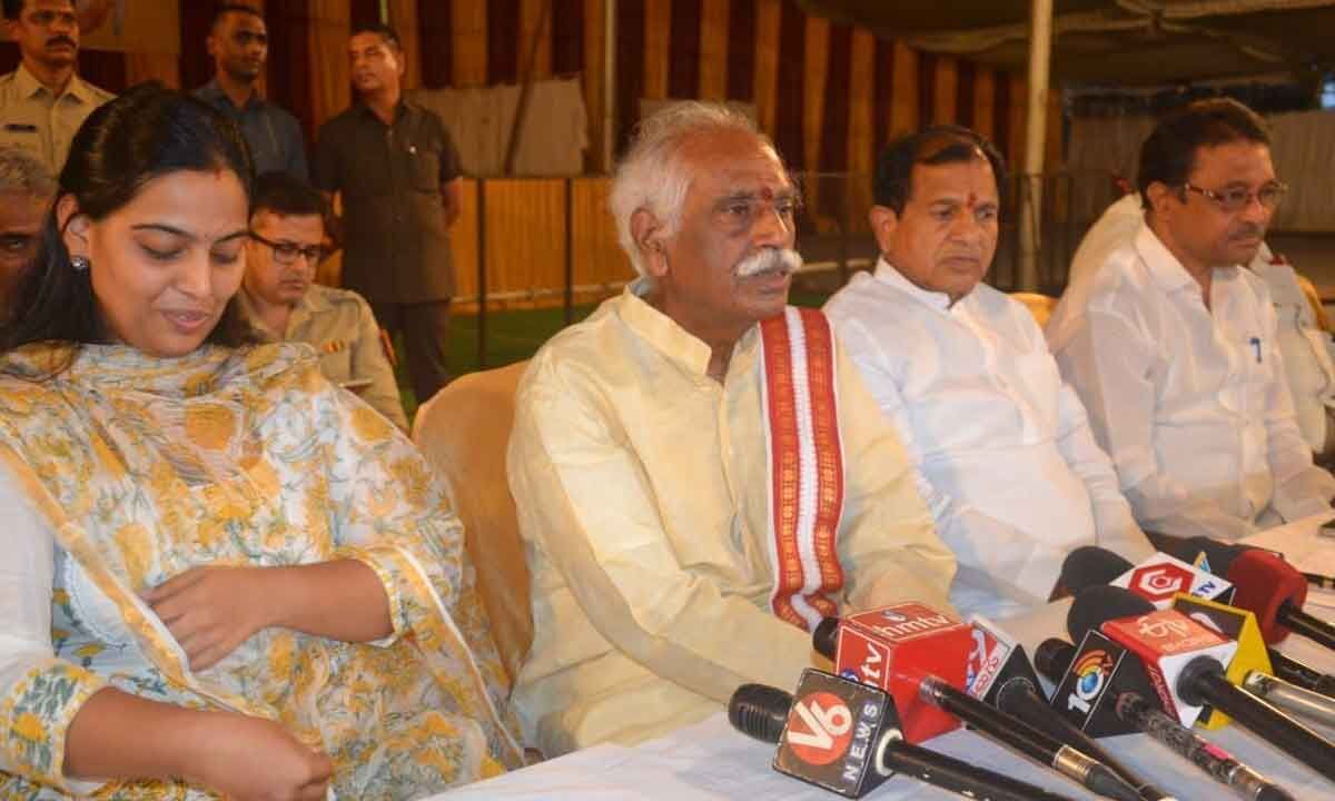 Bandaru Dattatreya inspects Alai Balai event arrangements