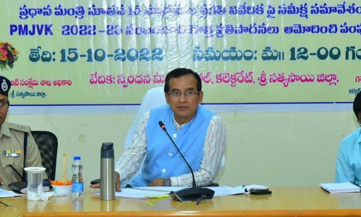 Take steps for minorities welfare: Collector Basanth Kumar