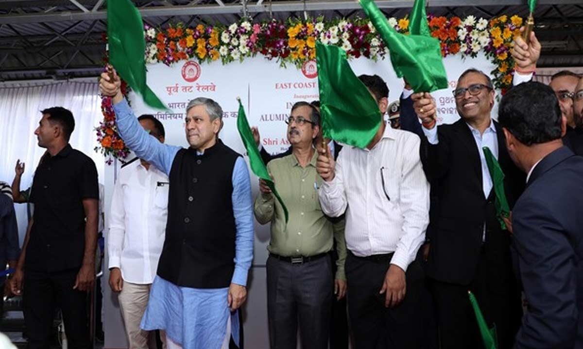 Indian Railway First Introduced Aluminium Freight Train Rake