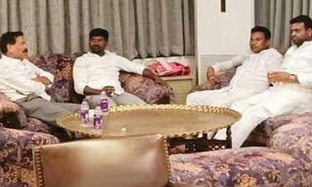 Pilot Rohit Reddy complaints he was offered Rs. 100 crore to join BJP