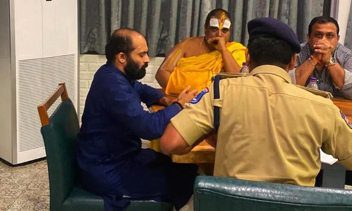 MLAs poaching row: 2nd audio reveals Amit Shah's plan to topple TRS ...