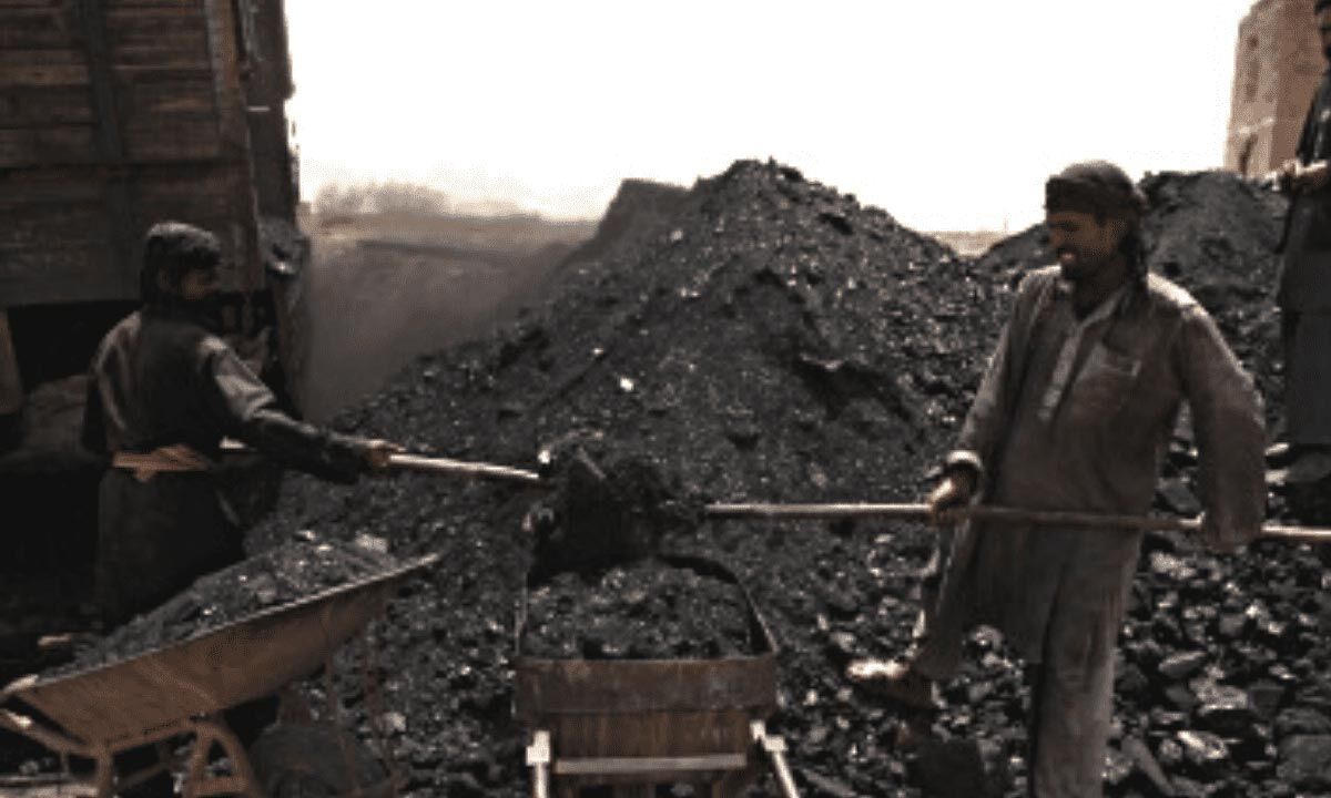 Peddapalli: Singareni worker hurt during coal mine works