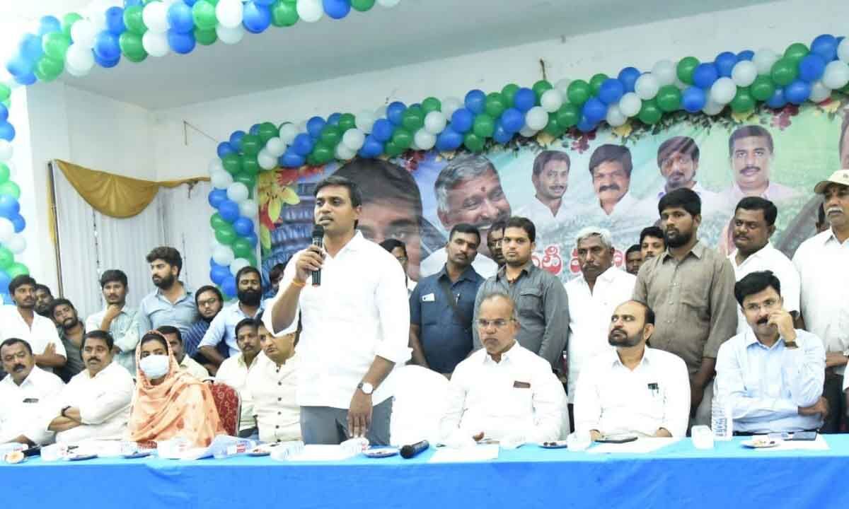 Pileru: 2,000 house site pattas distributed