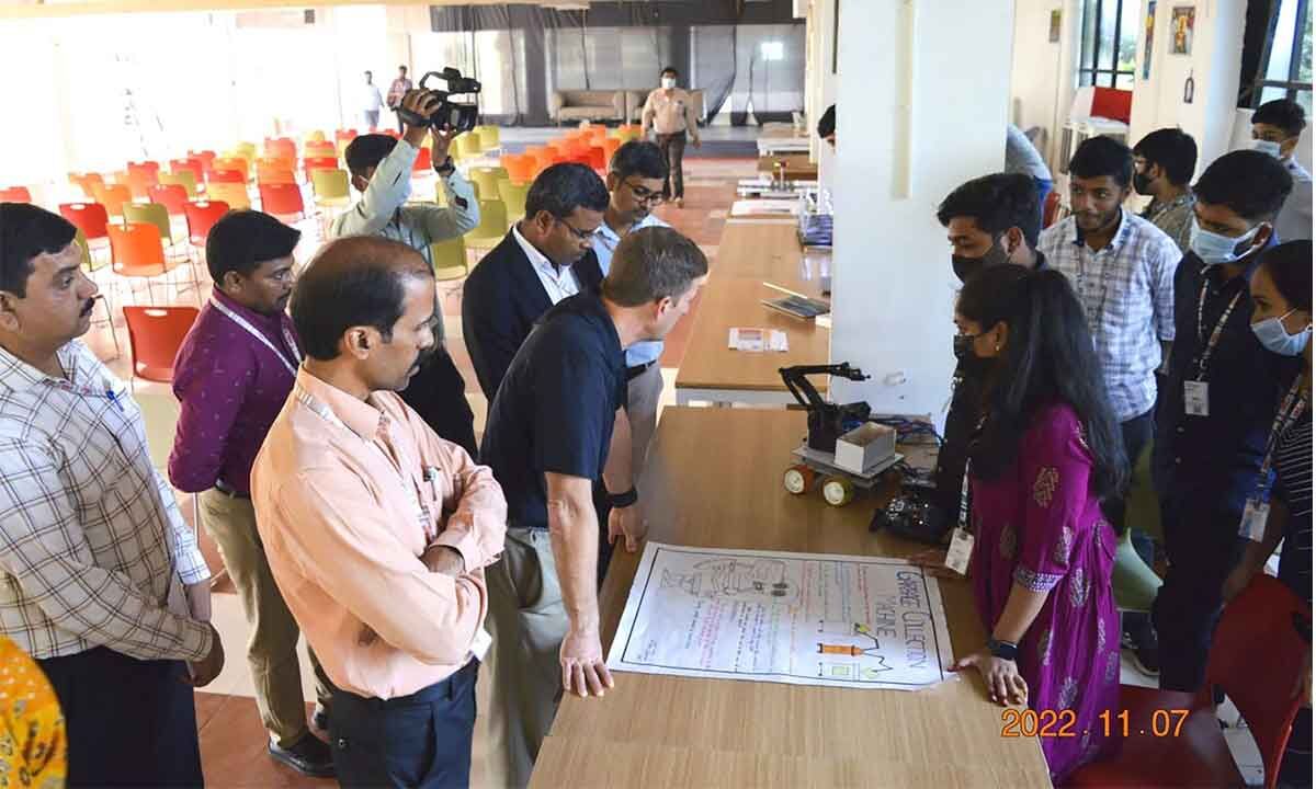 Students' serve society through community engineering projects