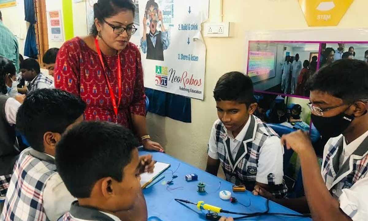 Visakhapatnam: 'Tinkering Day' observed at schools