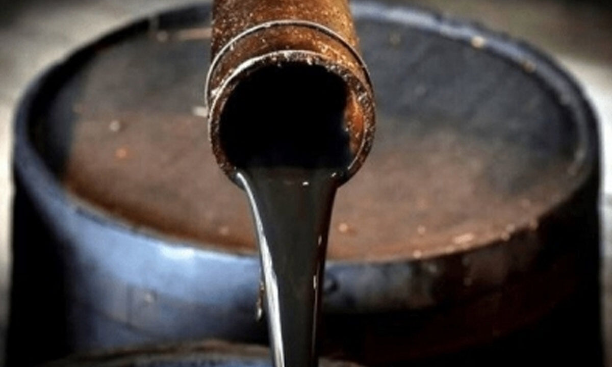 Crude oil prices jump to $105/bbl