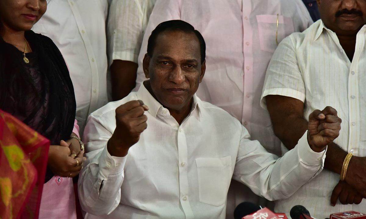 I-T asks ED to probe Malla Reddy