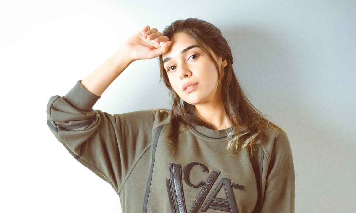 I don't say no to bold scenes if script demands it, says Eisha Singh