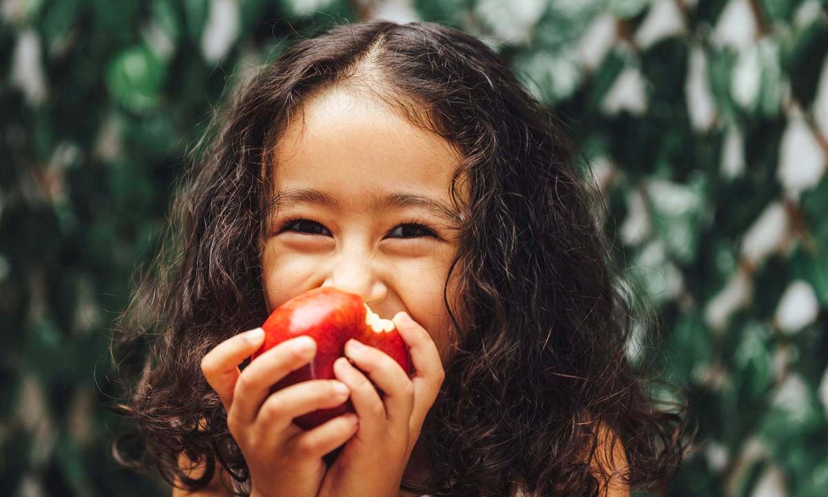 Mistakes you make while eating fruit