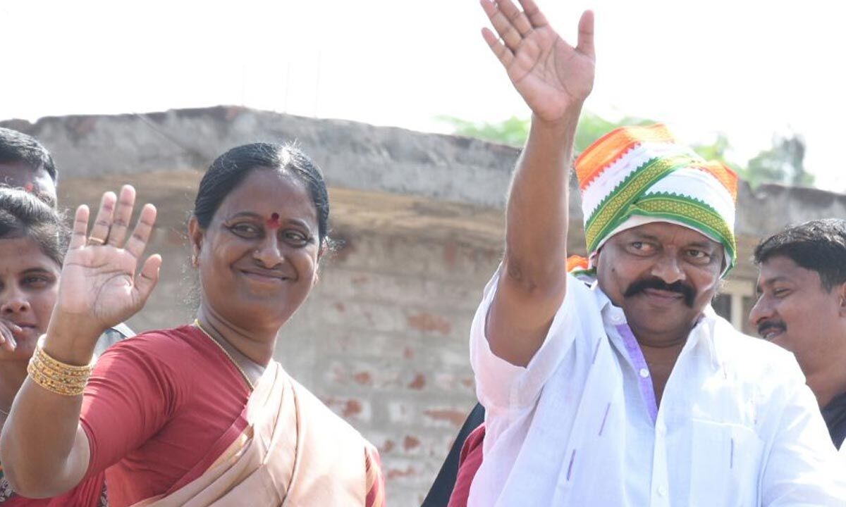 Konda Surekha Fires Fresh Salvo At Congress Leadership