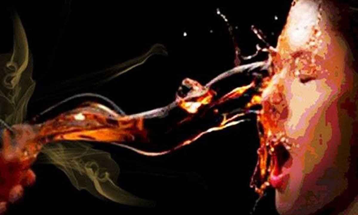 DCW serves notice to police over acid attack on schoolgirl