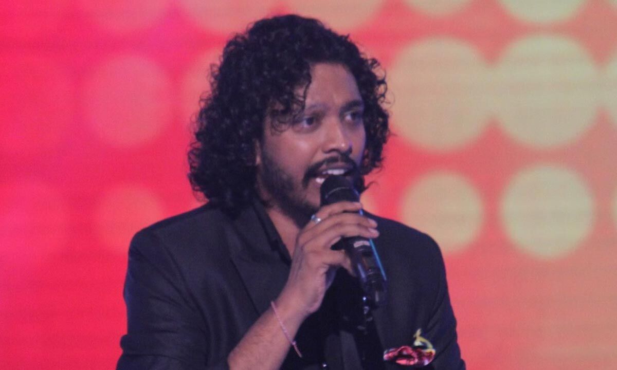 'Current Laga Re' singer Nakash Aziz hails accessibility of music in ...