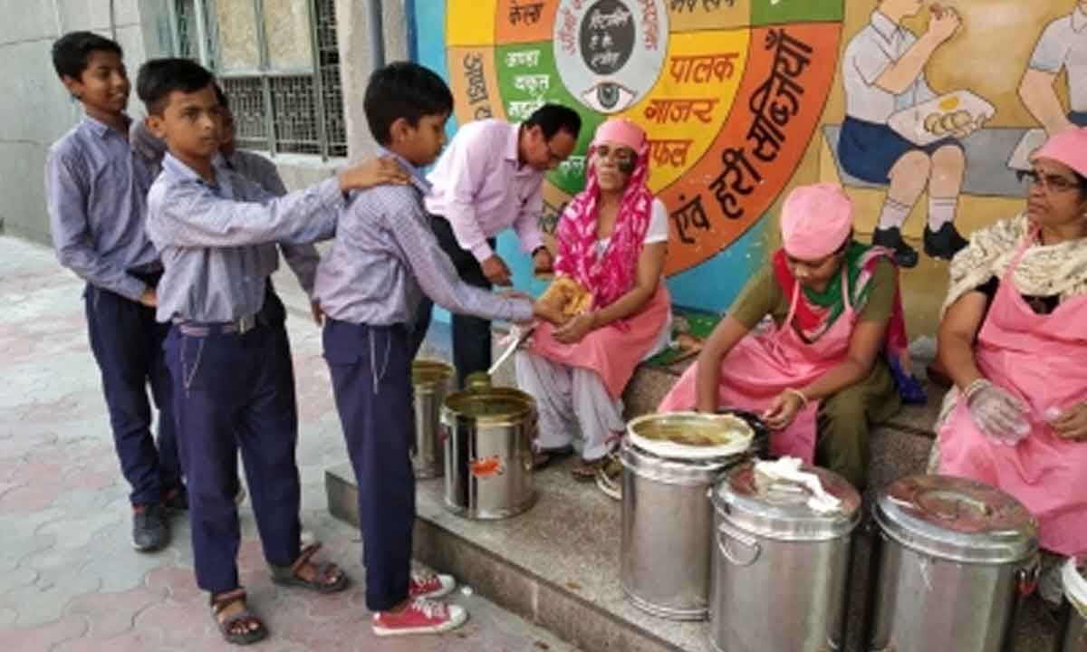 Yogi govt adopts 'Tithi Bhojan' concept in midday meal