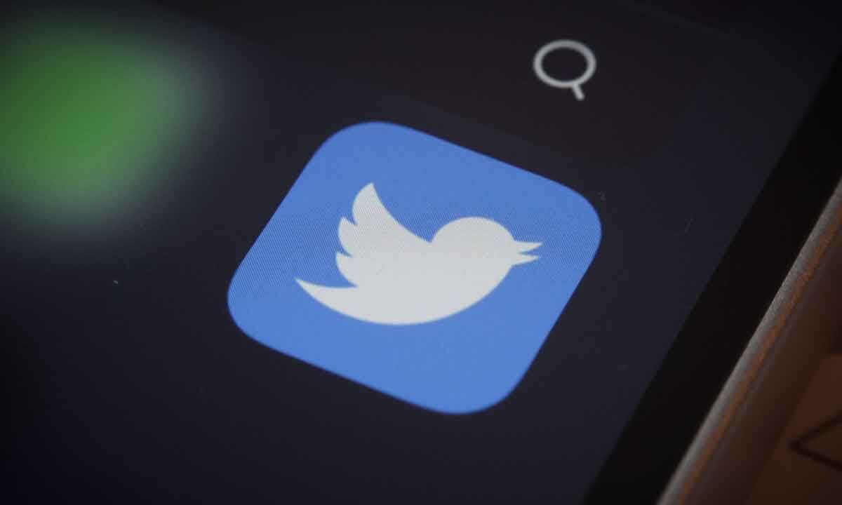 Twitter defaults 'For You' page on iOS