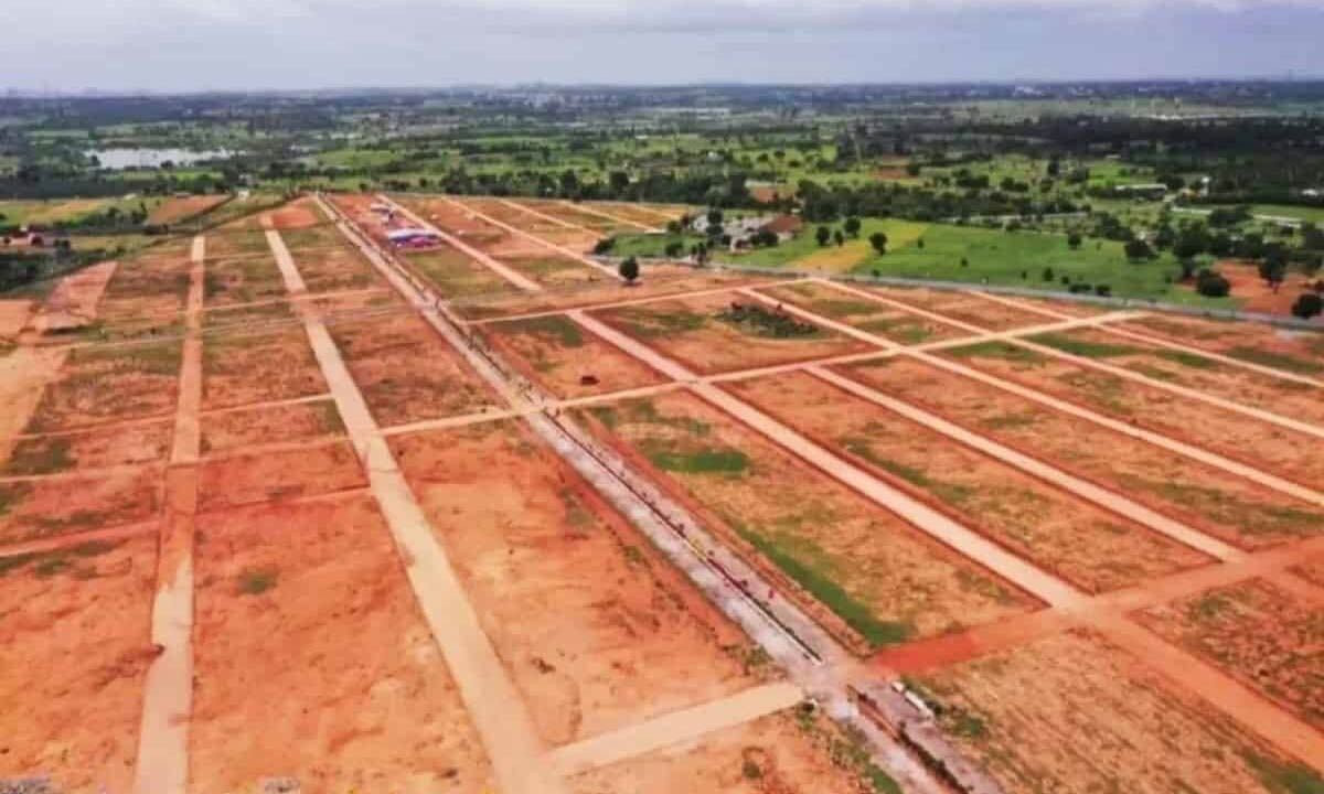 Are realty cos creating artificial boom about open plots in Hyderabad?