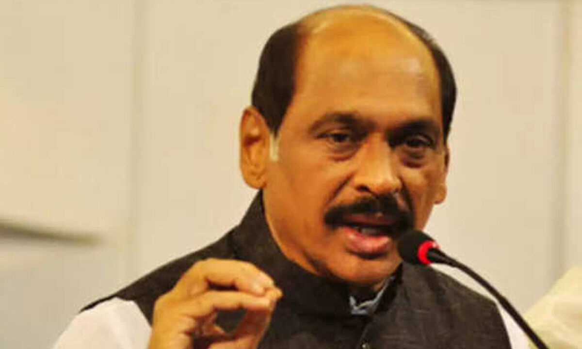 Congress high command sets deadline ato defuse crisis in party State unit