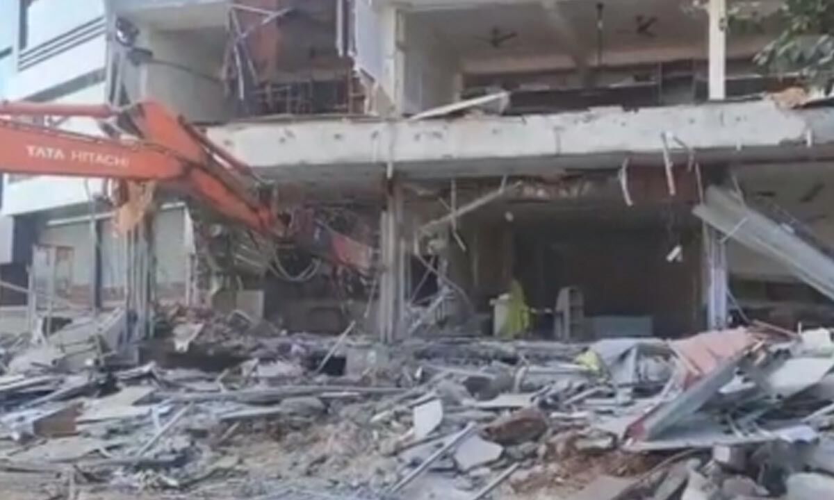 Raj paper leak: Bulldozer demolishes accused's coaching centre in Jaipur