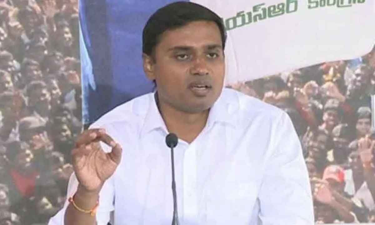 Chittoor: MP Midhun Reddy hails volunteer system in State