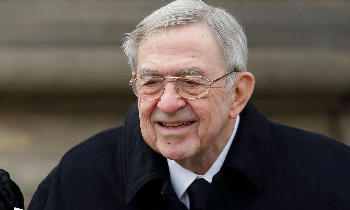 Last king of Greece passes away