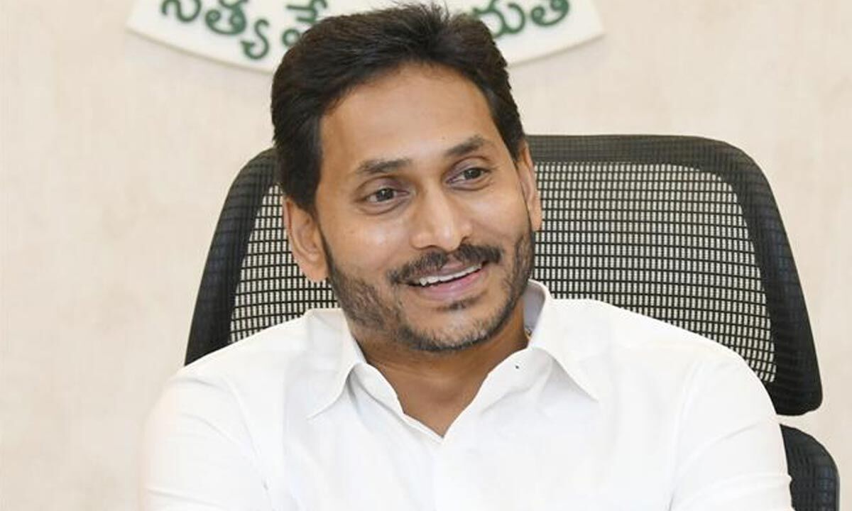 AP employees union leaders meet YS Jagan today, unveils calendars and ...