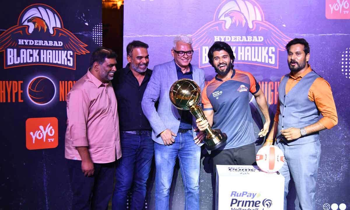 Vijay Deverakonda becomes co-owner of Hyderabad Black Hawks