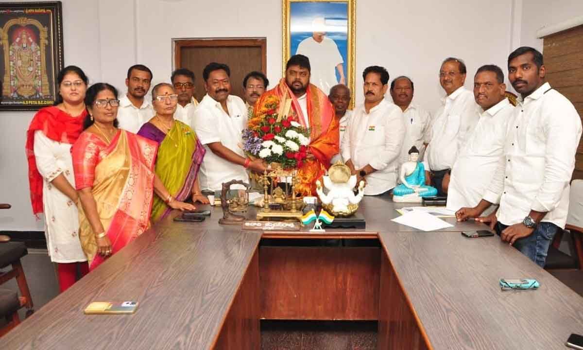 Anand Kumar takes charge as chairman of Visakha Dairy