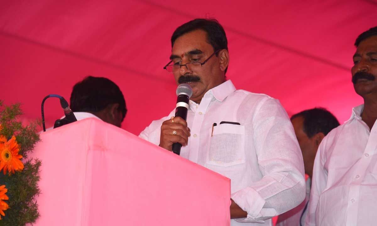 Farmers getting fruits of development: Singireddy Niranjan Reddy