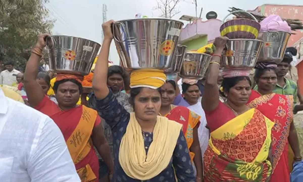 Over 200 Dalit People Allowed To Enter Temple In Tamil Nadu After ...
