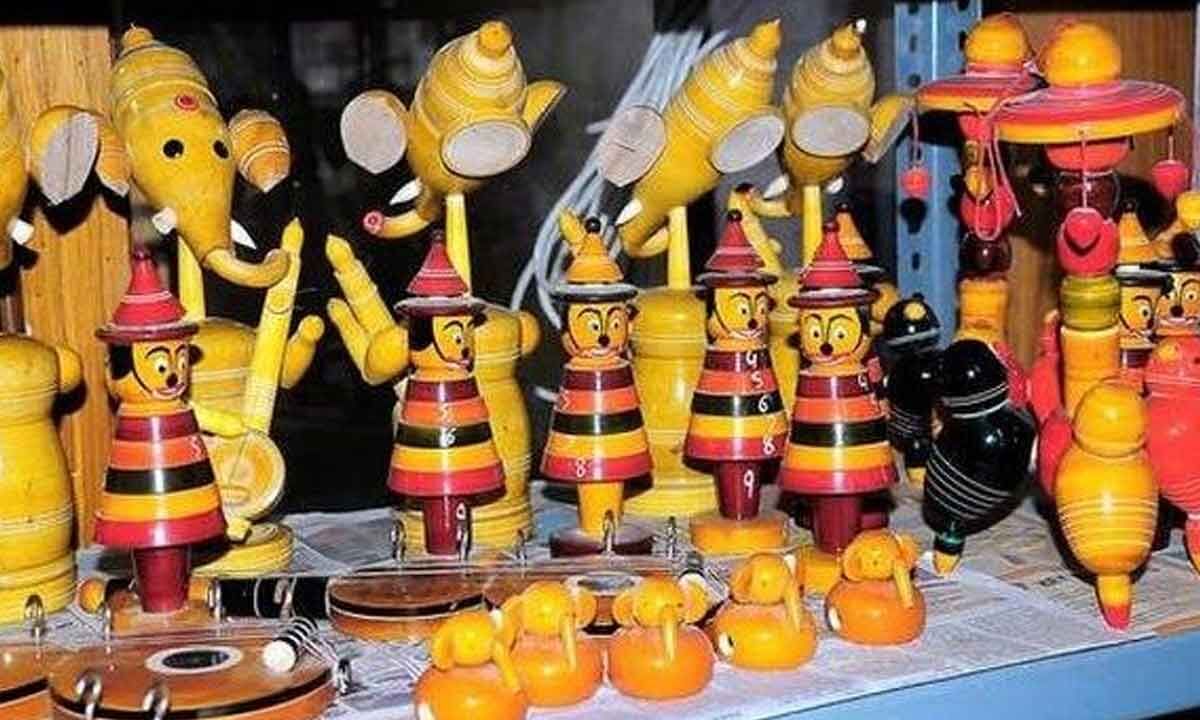 Sustainable ways to promote wood crafts