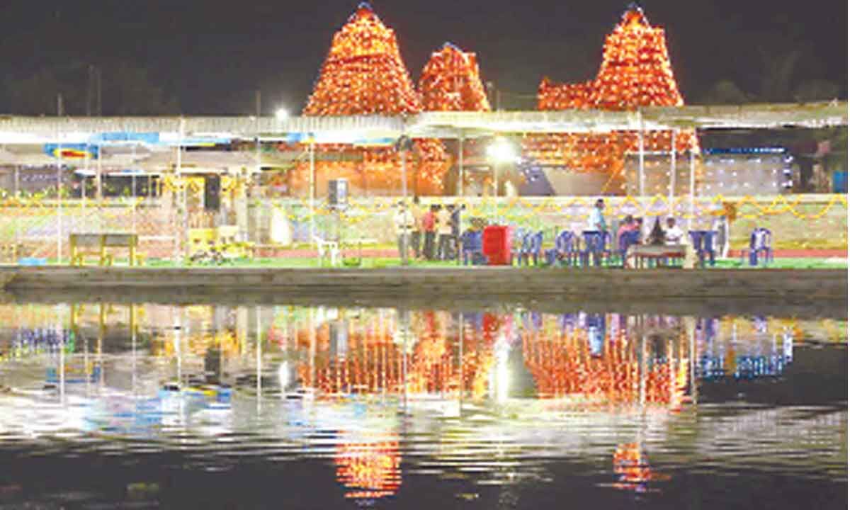 Chaya Someshwaralayam temple sees huge rush