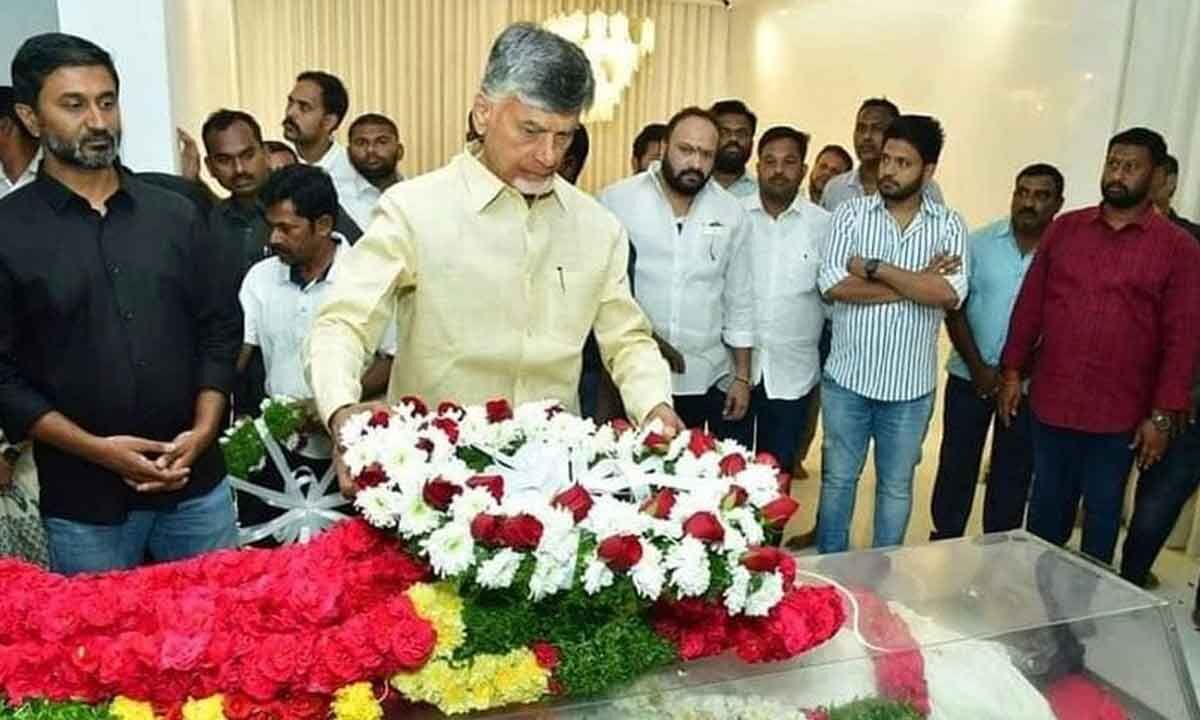 Taraka Ratna's mortal remains reaches his residence in Mokila