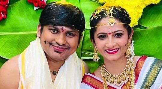 Jordar Sujatha and Jabardasth Rocking Rakesh's Wedding Photos - See the ...