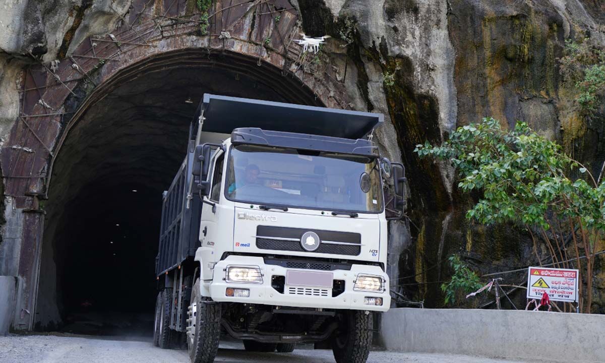 Olectra unveils India's 1st e-tipper