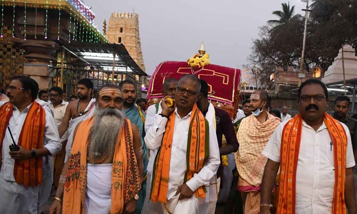 Laksha Kumkumarchana, Giri Pradhakshina held in Srisailam