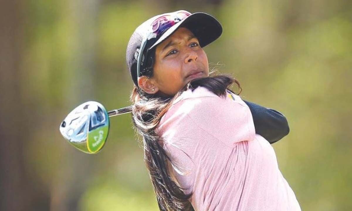 Avani leads six-member Indian team