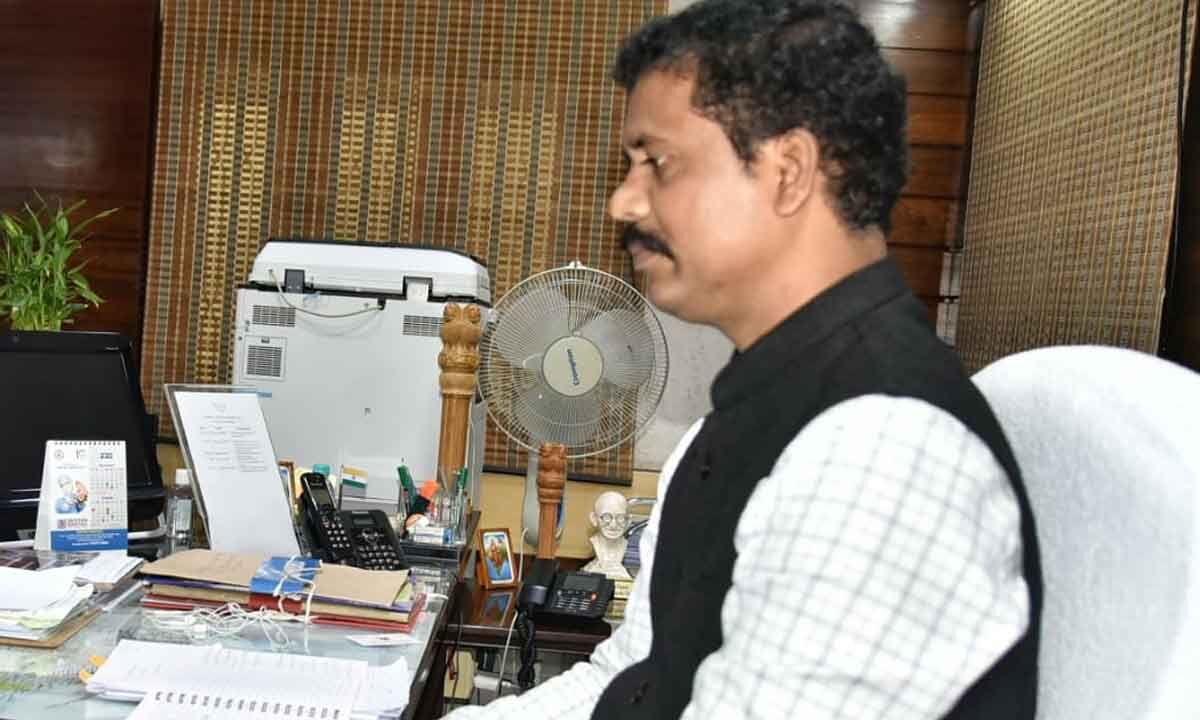 'Set up walking tracks, laughing clubs in villages'